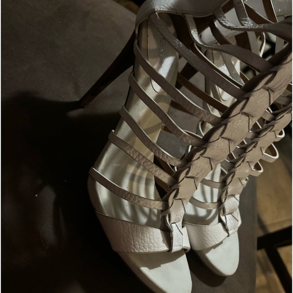 Coach | Shoes | Coach Heels White Supper Cute And Comfy Used For ...